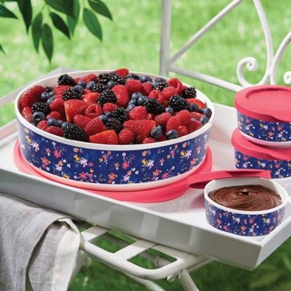 Tupperware | Dining | Tupperware Flowers Set | Poshmark